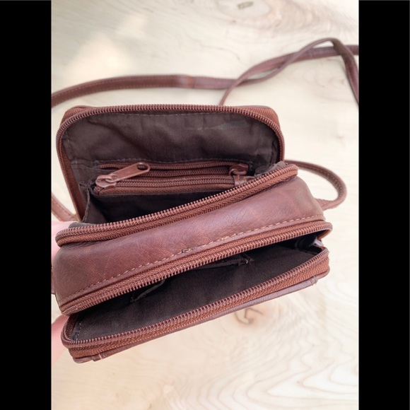 soft hide | Bags | Vintage Soft Hide Real Leather Crossbody Wallet ...
